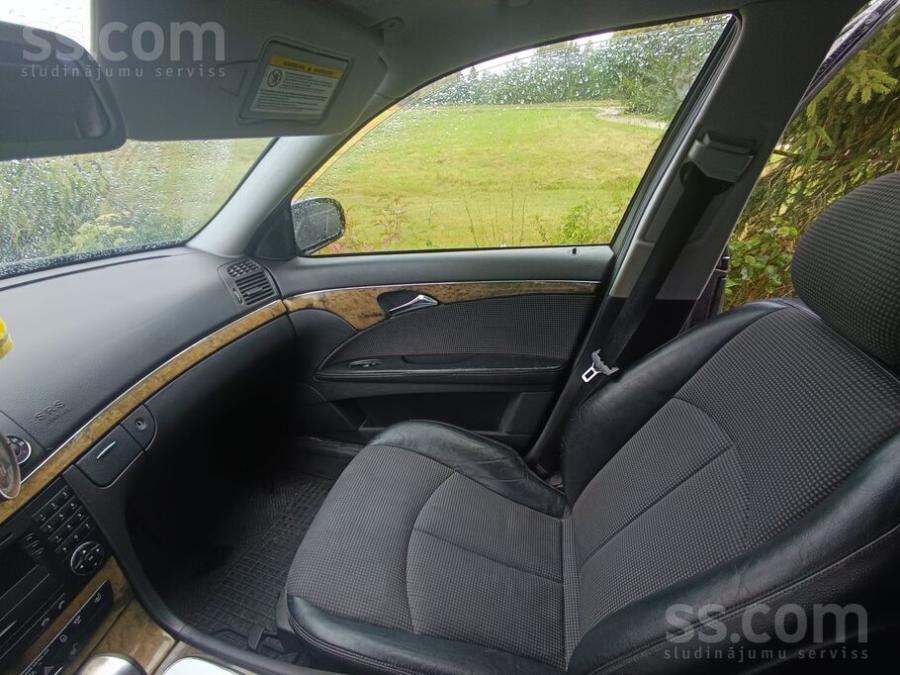 Black Mercedes-Benz E 320 2004 in Rezekne, with an engine capacity of 3.20 L and mileage of 0 thousand km for 3900 €, photo 12 on AUTOMOTO.COM.LV