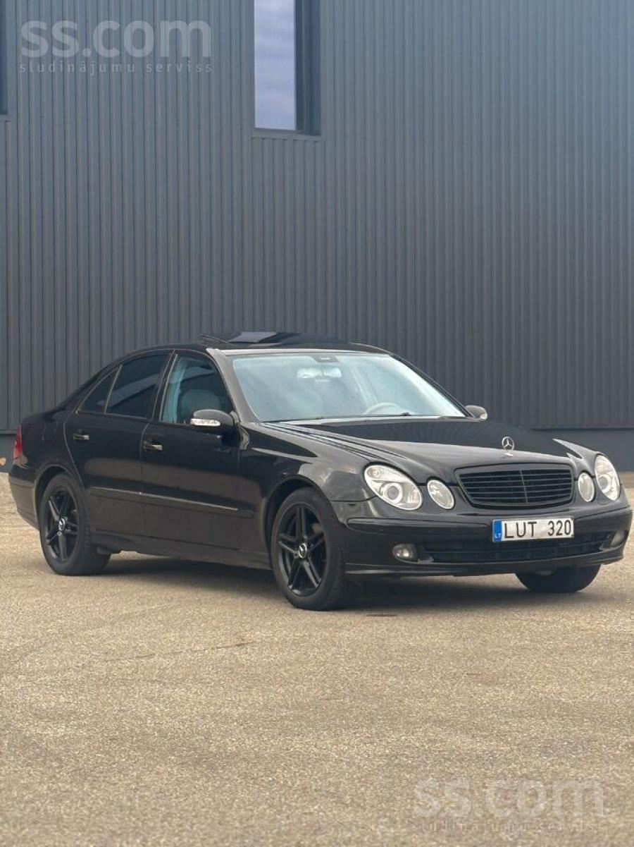 Black Mercedes-Benz E 320 2004 in Telschi, with an engine capacity of 3.20 L and mileage of 320 thousand km for 3500 €, photo 8 on AUTOMOTO.COM.LV