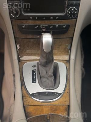 Black Mercedes-Benz E 320 2004 in Telschi, with an engine capacity of 3.20 L and mileage of 320 thousand km for 3500 €, photo 16 on AUTOMOTO.COM.LV