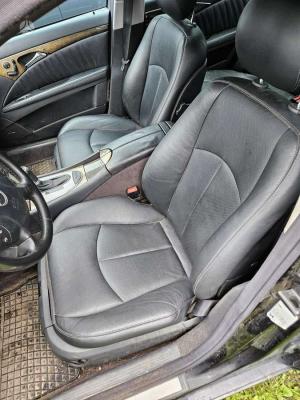 Melns Mercedes-Benz E 320 2004 Prienai, ar dzinēja tilpumu 3.22 L un nobraukumu 356 tūkst. km par 1650 €, foto 15 vietnē AUTOMOTO.COM.LV