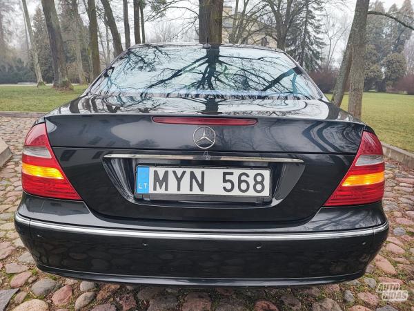 Black Mercedes-Benz E 320 2005 in Kaunas, with an engine capacity of 3.20 L and mileage of 340 thousand km for 2999 €, photo 7 on AUTOMOTO.COM.LV