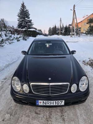 Black Mercedes-Benz E 320 2005 in Vilnius, with an engine capacity of 3.22 L and mileage of 246 thousand km for 2450 €, photo 6 on AUTOMOTO.COM.LV