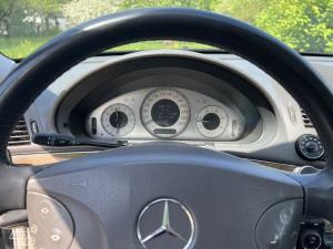 Melns Mercedes-Benz E 320 2005 Šauļi, ar dzinēja tilpumu 3.20 L un nobraukumu 268 tūkst. km par 3550 €, foto 9 vietnē AUTOMOTO.COM.LV