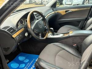 Black Mercedes-Benz E 320 2005 in Kuldiga, with an engine capacity of 3.00 L and mileage of 534 thousand km for 3990 €, photo 10 on AUTOMOTO.COM.LV