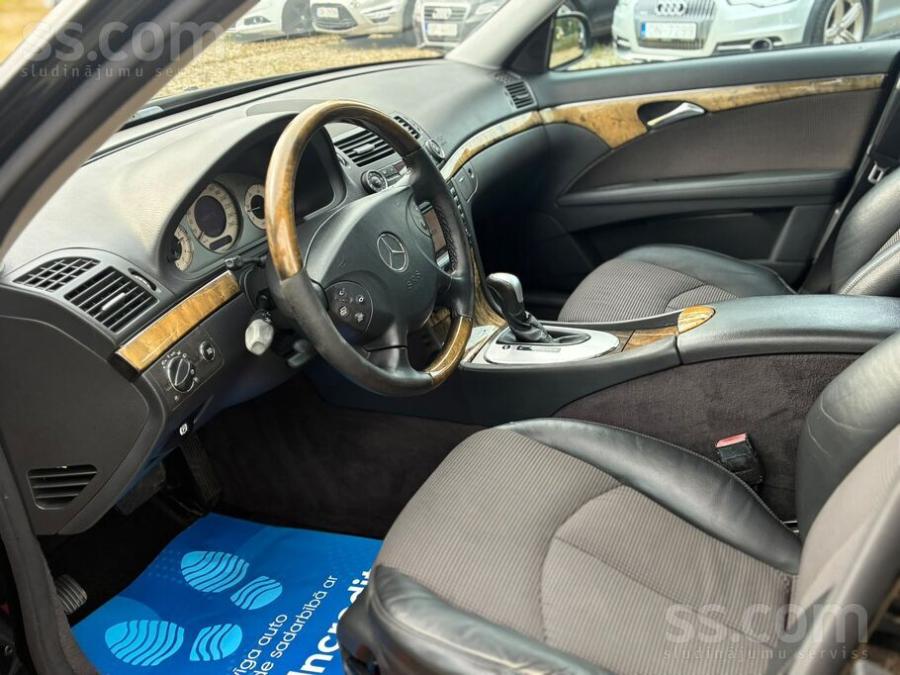 Black Mercedes-Benz E 320 2005 in Kuldiga, with an engine capacity of 3.00 L and mileage of 534 thousand km for 3990 €, photo 10 on AUTOMOTO.COM.LV