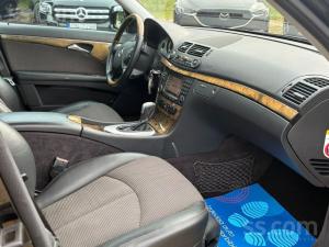 Black Mercedes-Benz E 320 2005 in Kuldiga, with an engine capacity of 3.00 L and mileage of 534 thousand km for 3990 €, photo 13 on AUTOMOTO.COM.LV