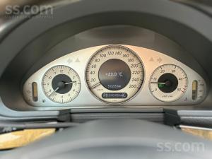 Black Mercedes-Benz E 320 2005 in Kuldiga, with an engine capacity of 3.00 L and mileage of 534 thousand km for 3990 €, photo 16 on AUTOMOTO.COM.LV