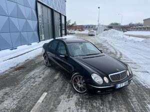 Melns Mercedes-Benz E 320 2006 Šilutė, ar dzinēja tilpumu 3.00 L un nobraukumu 350 tūkst. km par 1850 €, foto 5 vietnē AUTOMOTO.COM.LV