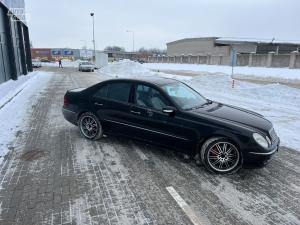 Melns Mercedes-Benz E 320 2006 Klaipėda, ar dzinēja tilpumu 3.00 L un nobraukumu 355 tūkst. km par 2350 €, foto 5 vietnē AUTOMOTO.COM.LV