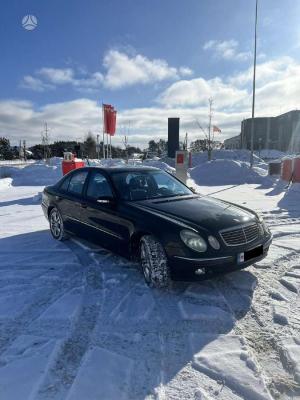 Melns Mercedes-Benz E 320 2006 Viļņa, ar dzinēja tilpumu 0.00 L un nobraukumu 302 tūkst. km par 3499 €, foto 4 vietnē AUTOMOTO.COM.LV