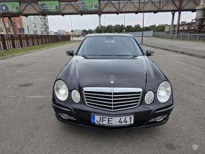 Melns Mercedes-Benz E 320 2006 Marijampole, ar dzinēja tilpumu 2.99 L un nobraukumu 437 tūkst. km par 5000 €, foto 3 vietnē AUTOMOTO.COM.LV