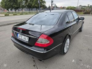 Melns Mercedes-Benz E 320 2006 Marijampole, ar dzinēja tilpumu 2.99 L un nobraukumu 437 tūkst. km par 5000 €, foto 7 vietnē AUTOMOTO.COM.LV