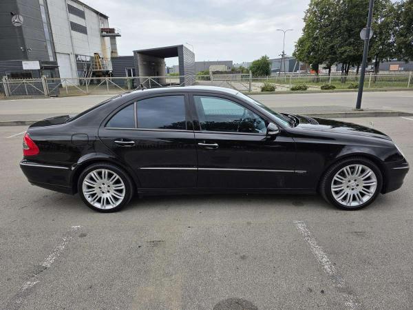 Melns Mercedes-Benz E 320 2006 Marijampole, ar dzinēja tilpumu 2.99 L un nobraukumu 437 tūkst. km par 5000 €, foto 8 vietnē AUTOMOTO.COM.LV
