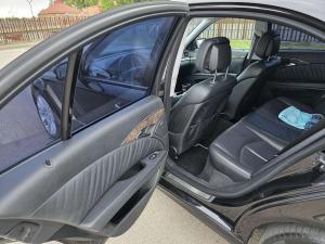 Melns Mercedes-Benz E 320 2006 Marijampole, ar dzinēja tilpumu 2.99 L un nobraukumu 437 tūkst. km par 5000 €, foto 18 vietnē AUTOMOTO.COM.LV
