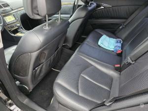 Melns Mercedes-Benz E 320 2006 Marijampole, ar dzinēja tilpumu 2.99 L un nobraukumu 437 tūkst. km par 5000 €, foto 21 vietnē AUTOMOTO.COM.LV