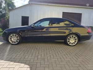 Melns Mercedes-Benz E 320 2006 Marijampole, ar dzinēja tilpumu 2.99 L un nobraukumu 437 tūkst. km par 5000 €, foto 25 vietnē AUTOMOTO.COM.LV
