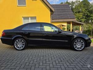 Melns Mercedes-Benz E 320 2006 Marijampole, ar dzinēja tilpumu 2.99 L un nobraukumu 437 tūkst. km par 5000 €, foto 29 vietnē AUTOMOTO.COM.LV
