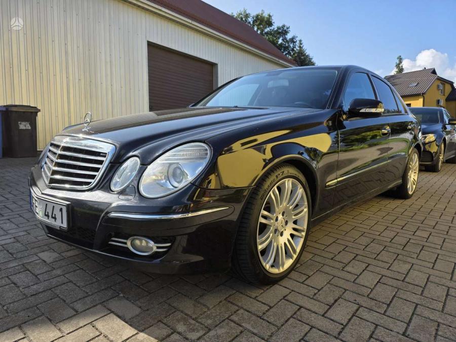 Black Mercedes-Benz E 320 2006 in Marijampole, with an engine capacity of 2.99 L and mileage of 437 thousand km for 5000 €, photo 24 on AUTOMOTO.COM.LV