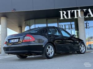 Melns Mercedes-Benz E 320 2007 Kauņa, ar dzinēja tilpumu 3.00 L un nobraukumu 297 tūkst. km par 4950 €, foto 11 vietnē AUTOMOTO.COM.LV