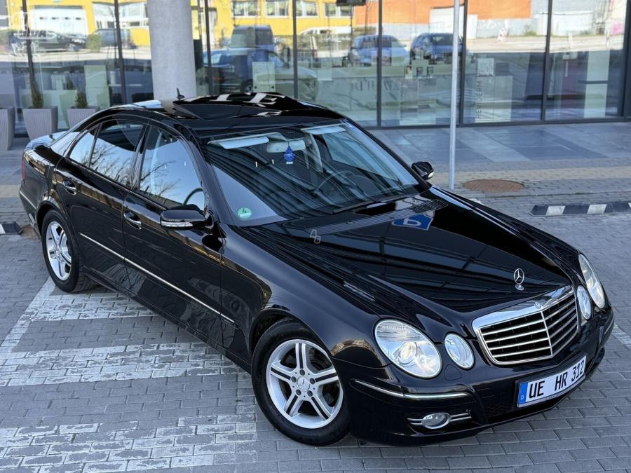 Melns Mercedes-Benz E 320 2007 Kauņa, ar dzinēja tilpumu 3.00 L un nobraukumu 297 tūkst. km par 4950 €, foto 13 vietnē AUTOMOTO.COM.LV