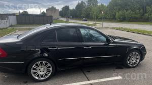Черный Мерседес Е 320 2007 в Даугавпилс, объемом двигателя 3.00 л и пробегом 295 тыс. км за 5450 €, фото 7 на AUTOMOTO.COM.LV