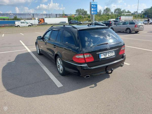 Black Mercedes-Benz E 320 2007 in Vilnius, with an engine capacity of 3.20 L and mileage of 340 thousand km for 3400 €, photo 4 on AUTOMOTO.COM.LV
