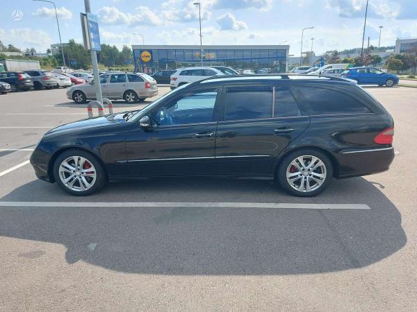 Black Mercedes-Benz E 320 2007 in Vilnius, with an engine capacity of 3.20 L and mileage of 340 thousand km for 3400 €, photo 5 on AUTOMOTO.COM.LV