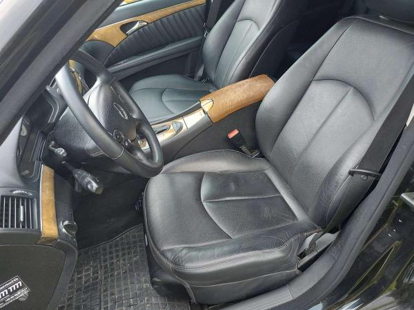 Black Mercedes-Benz E 320 2007 in Vilnius, with an engine capacity of 3.20 L and mileage of 340 thousand km for 3400 €, photo 7 on AUTOMOTO.COM.LV