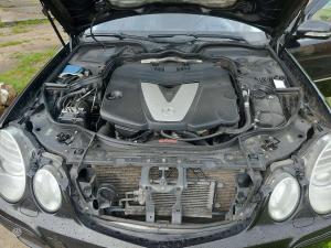 Melns Mercedes-Benz E 320 2007 Viļņa, ar dzinēja tilpumu 3.20 L un nobraukumu 340 tūkst. km par 3400 €, foto 10 vietnē AUTOMOTO.COM.LV