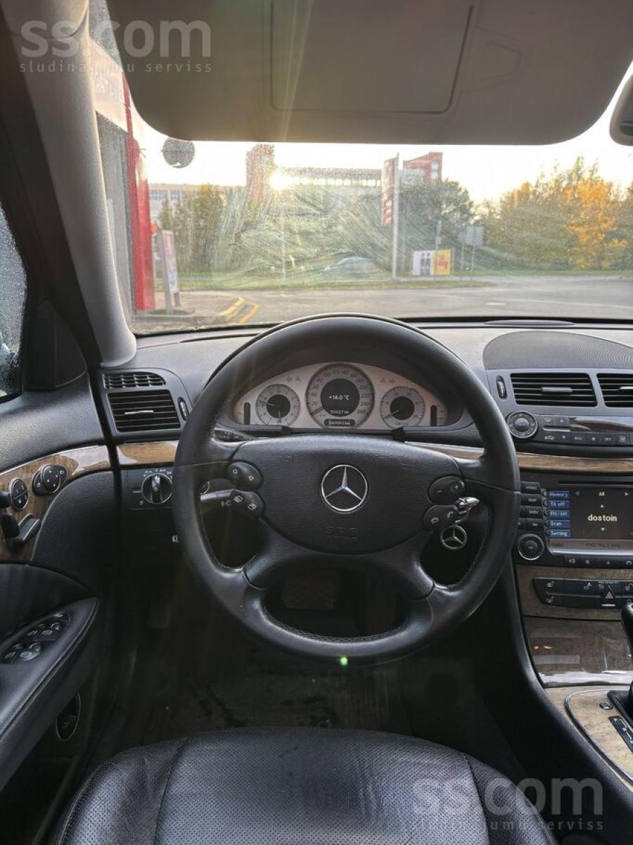 Melns Mercedes-Benz E 320 2007 Rīga, ar dzinēja tilpumu 3.00 L un nobraukumu 382 tūkst. km par 4400 €, foto 9 vietnē AUTOMOTO.COM.LV