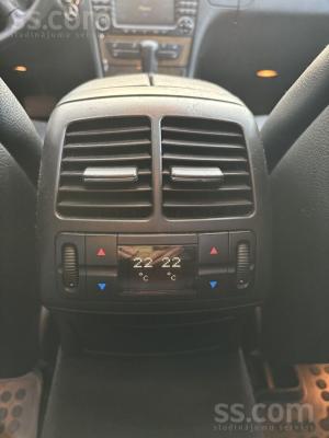 Melns Mercedes-Benz E 320 2007 Rīga, ar dzinēja tilpumu 3.00 L un nobraukumu 382 tūkst. km par 4400 €, foto 16 vietnē AUTOMOTO.COM.LV