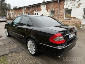 Black Mercedes-Benz E 320 2007 in Riga, with an engine capacity of 3.00 L and mileage of 255 thousand km for 10999 €, photo 8 on AUTOMOTO.COM.LV