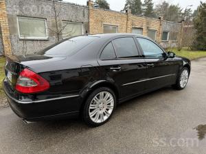 Black Mercedes-Benz E 320 2007 in Riga, with an engine capacity of 3.00 L and mileage of 255 thousand km for 10999 €, photo 9 on AUTOMOTO.COM.LV