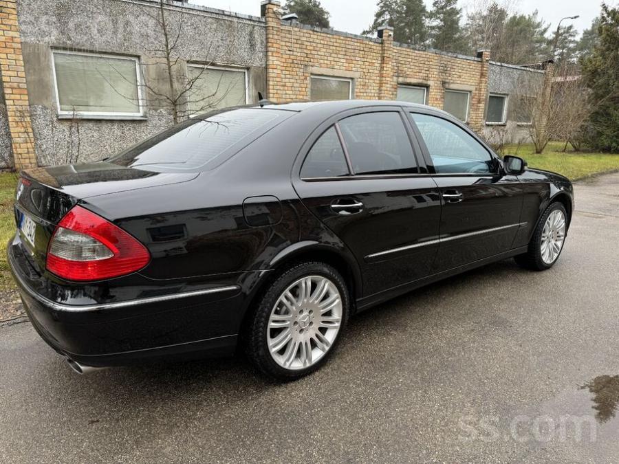Black Mercedes-Benz E 320 2007 in Riga, with an engine capacity of 3.00 L and mileage of 255 thousand km for 10999 €, photo 9 on AUTOMOTO.COM.LV