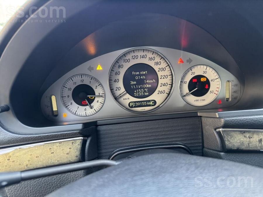 Black Mercedes-Benz E 320 2007 in Riga, with an engine capacity of 3.00 L and mileage of 255 thousand km for 10999 €, photo 17 on AUTOMOTO.COM.LV