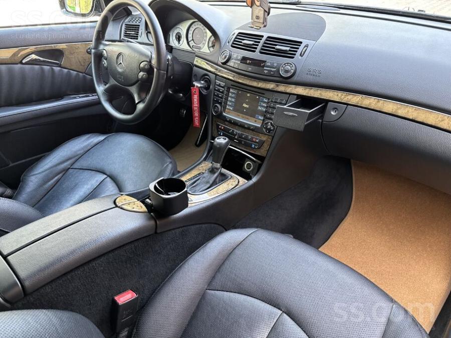 Black Mercedes-Benz E 320 2007 in Riga, with an engine capacity of 3.00 L and mileage of 255 thousand km for 10999 €, photo 21 on AUTOMOTO.COM.LV