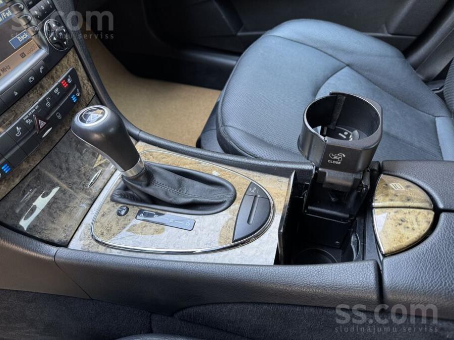 Black Mercedes-Benz E 320 2007 in Riga, with an engine capacity of 3.00 L and mileage of 255 thousand km for 10999 €, photo 32 on AUTOMOTO.COM.LV