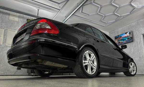 Melns Mercedes-Benz E 320 2007 Kauņa, ar dzinēja tilpumu 3.00 L un nobraukumu 302 tūkst. km par 5150 €, foto 7 vietnē AUTOMOTO.COM.LV