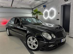 Черный Мерседес Е 320 2007 в Каунас, объемом двигателя 3.00 л и пробегом 302 тыс. км за 5150 €, фото 10 на AUTOMOTO.COM.LV