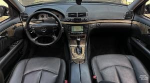 Черный Мерседес Е 320 2007 в Каунас, объемом двигателя 3.00 л и пробегом 302 тыс. км за 5150 €, фото 26 на AUTOMOTO.COM.LV