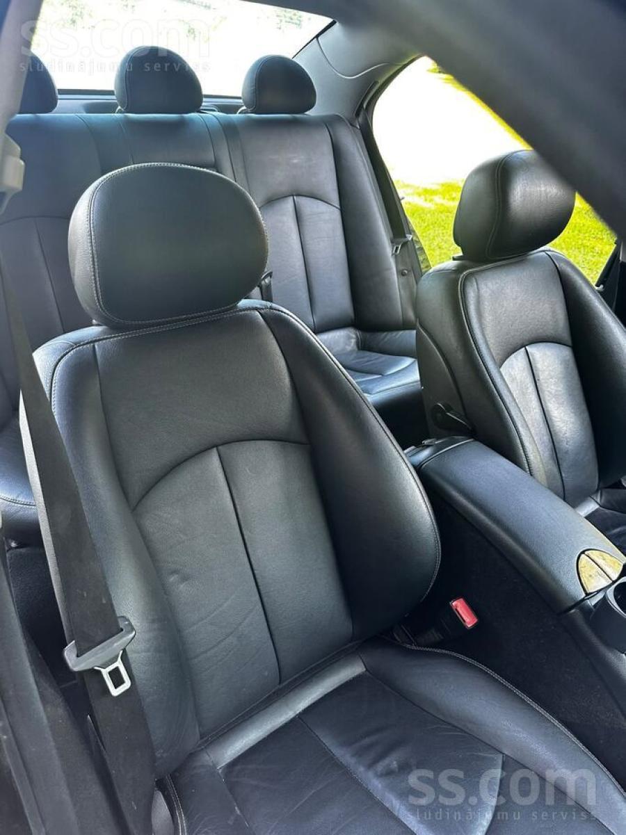 Melns Mercedes-Benz E 320 2008 Rēzekne, ar dzinēja tilpumu 3.00 L un nobraukumu 411 tūkst. km par 3500 €, foto 11 vietnē AUTOMOTO.COM.LV