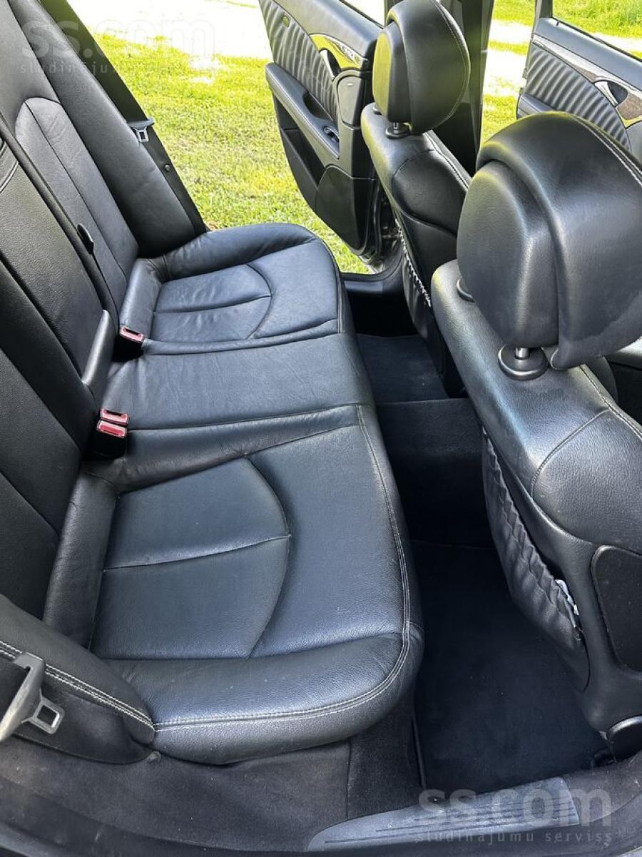 Melns Mercedes-Benz E 320 2008 Rēzekne, ar dzinēja tilpumu 3.00 L un nobraukumu 411 tūkst. km par 4500 €, foto 17 vietnē AUTOMOTO.COM.LV