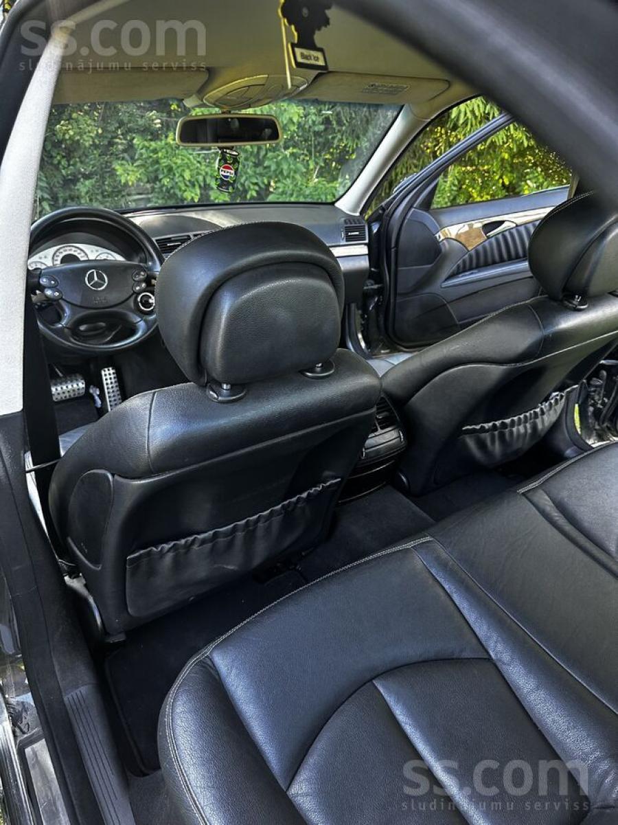 Melns Mercedes-Benz E 320 2008 Rēzekne, ar dzinēja tilpumu 3.00 L un nobraukumu 411 tūkst. km par 4500 €, foto 18 vietnē AUTOMOTO.COM.LV