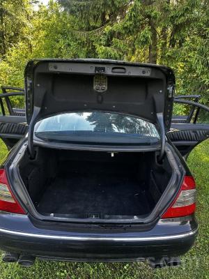 Melns Mercedes-Benz E 320 2008 Rēzekne, ar dzinēja tilpumu 3.00 L un nobraukumu 411 tūkst. km par 4500 €, foto 19 vietnē AUTOMOTO.COM.LV