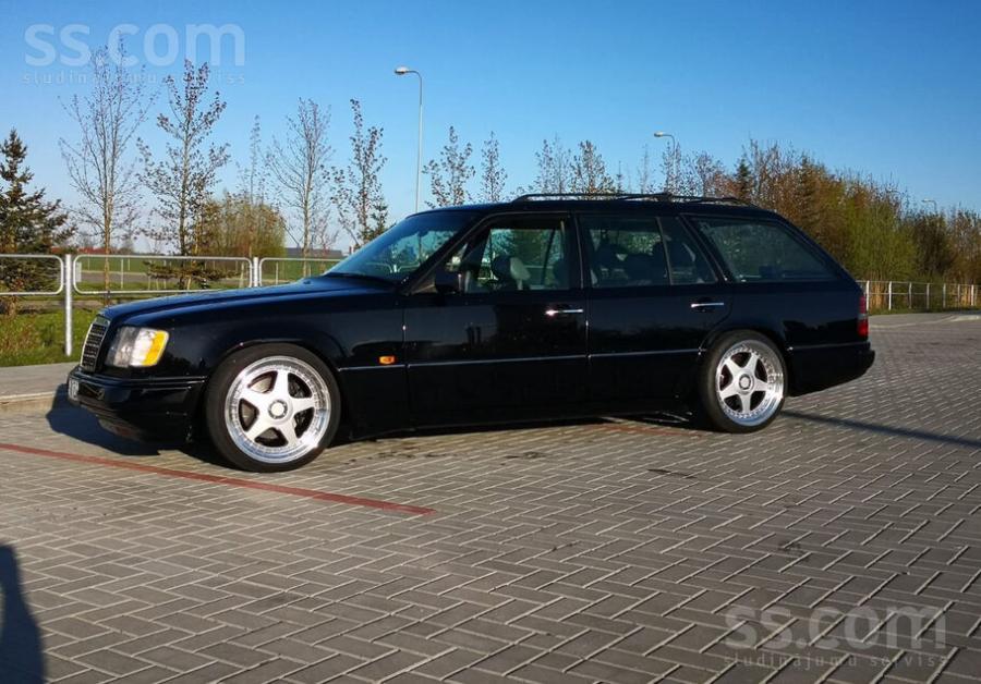 Melns Mercedes-Benz E 320 1994 Rīga, ar dzinēja tilpumu 3.20 L un nobraukumu 270 tūkst. km par 10900 €, foto 6 vietnē AUTOMOTO.COM.LV