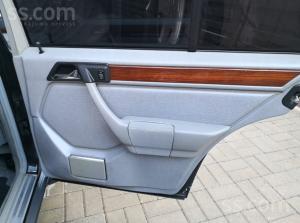 Melns Mercedes-Benz E 320 1994 Rīga, ar dzinēja tilpumu 3.20 L un nobraukumu 270 tūkst. km par 10900 €, foto 12 vietnē AUTOMOTO.COM.LV