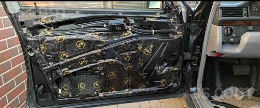Melns Mercedes-Benz E 320 1994 Rīga, ar dzinēja tilpumu 3.20 L un nobraukumu 270 tūkst. km par 10900 €, foto 14 vietnē AUTOMOTO.COM.LV