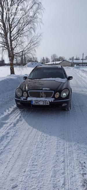 Black Mercedes-Benz E 320 2003 in Klaipeda, with an engine capacity of 3.20 L and mileage of 340 thousand km for 1900 €, photo 3 on AUTOMOTO.COM.LV