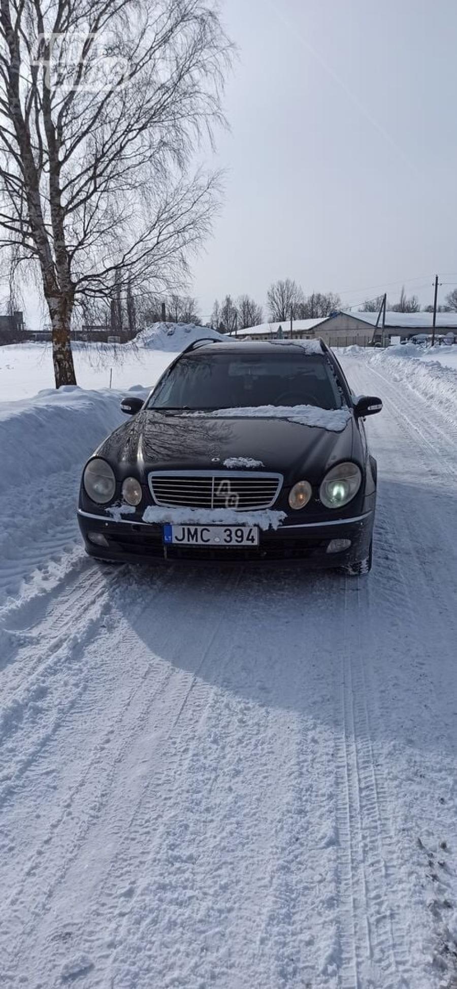 Black Mercedes-Benz E 320 2003 in Klaipeda, with an engine capacity of 3.20 L and mileage of 340 thousand km for 1900 €, photo 3 on AUTOMOTO.COM.LV