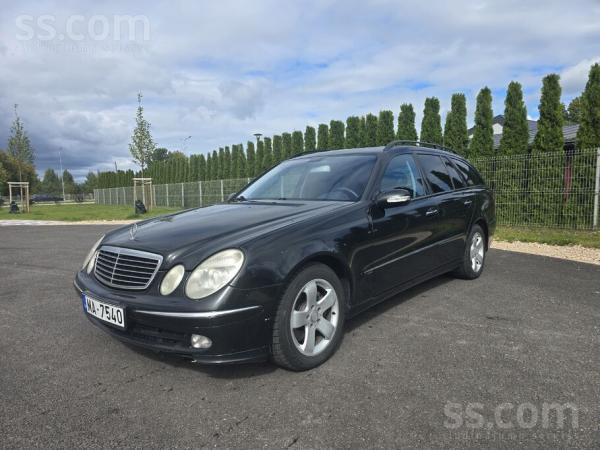 Black Mercedes-Benz E 320 2003 in Jelgava, with an engine capacity of 3.20 L and mileage of 406 thousand km for 2500 €, photo 1 on AUTOMOTO.COM.LV